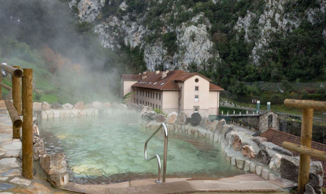 Cueva Termal en el Hotel-Balneario La Hermida